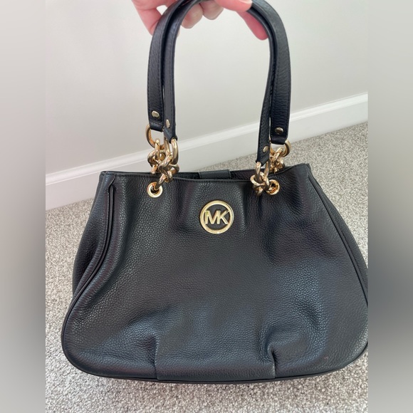 Michael Kors Collection | Bags | Michael Kors Black Shoulder Bag Soft ...